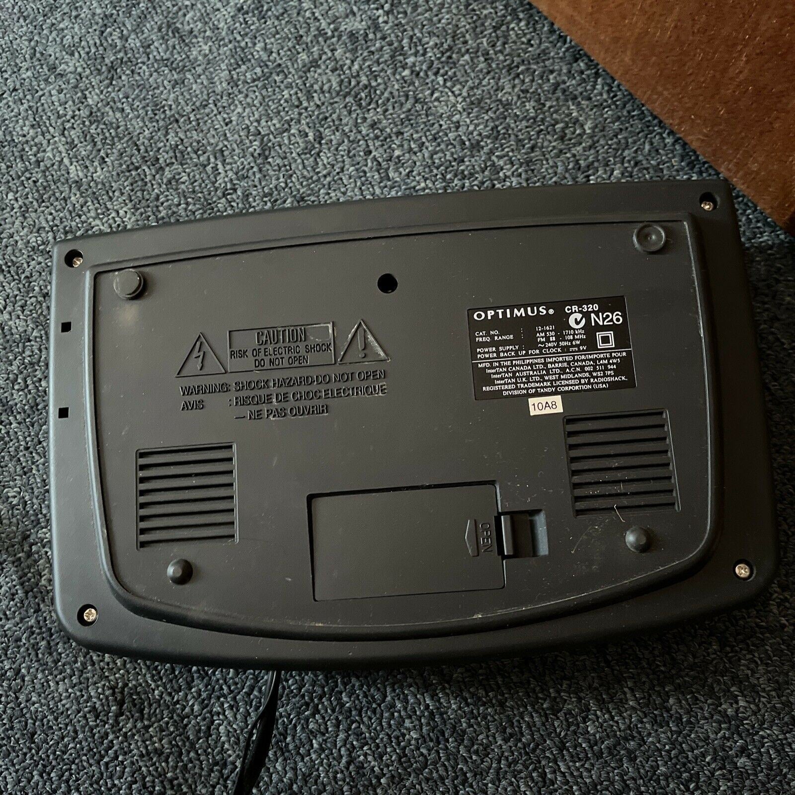 Vintage Optimus CR-320 Alarm Clock AM/FM Radio – Retro Unit