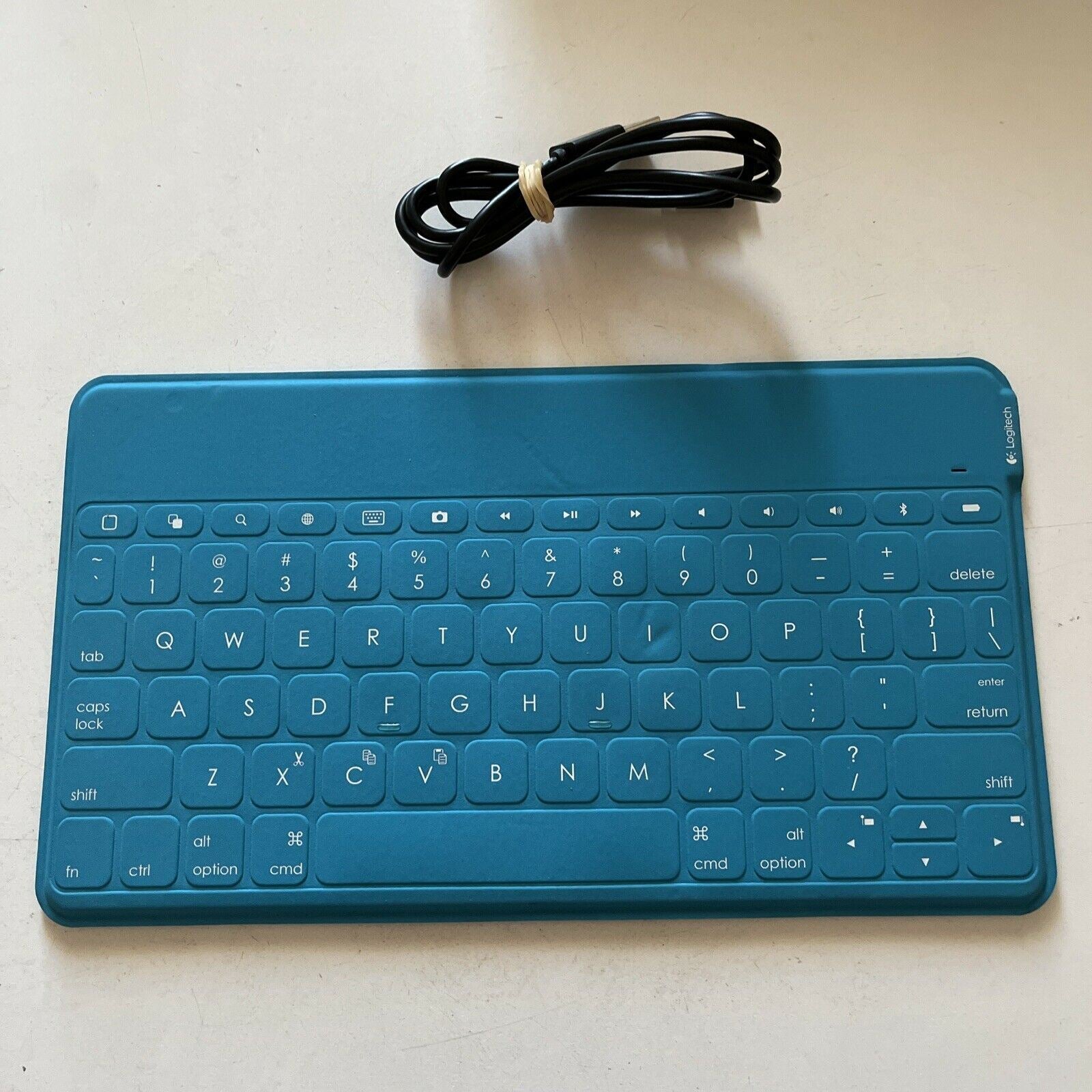 Logitech Keys To Go Slim Keyboard Bluetooth Wireless Portable Blue iPh ...