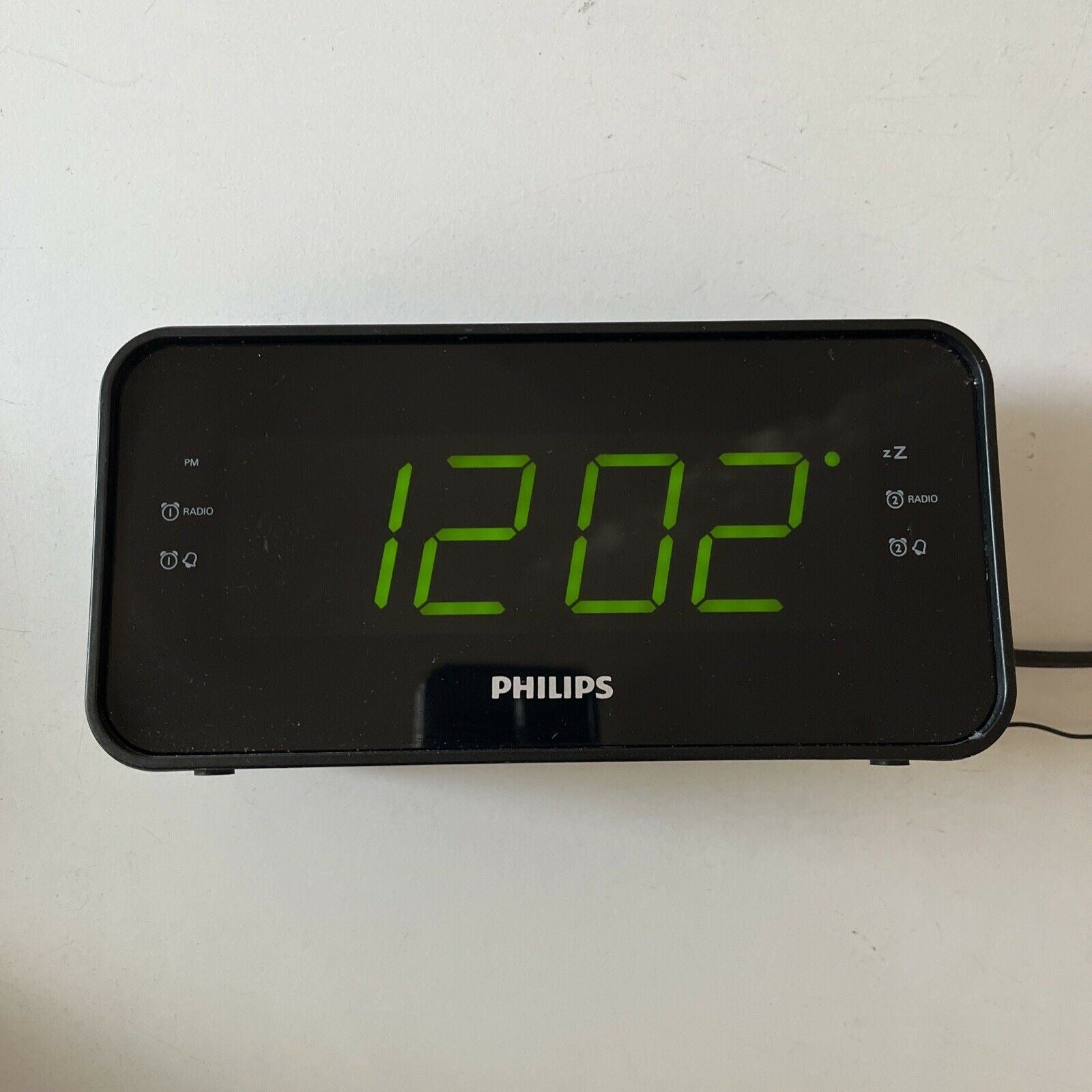 Philips Big Display Alarm Clock Radio AJ3232B/79 with Snooze Function ...