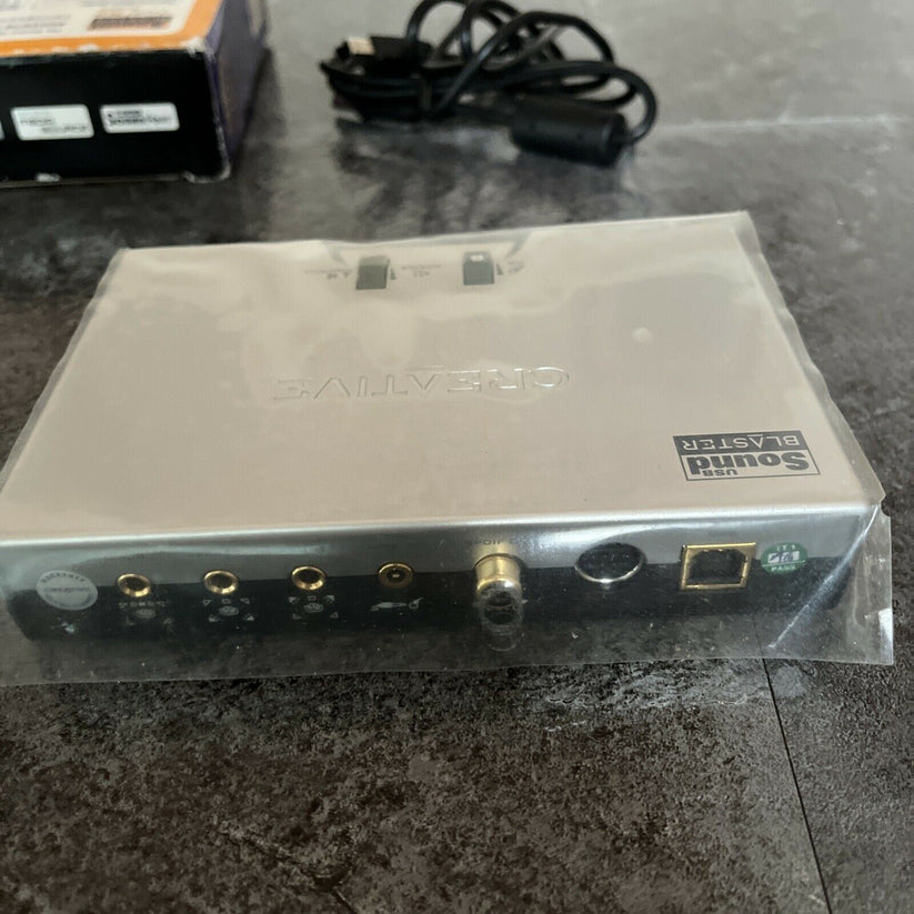 Creative Labs Sound Blaster Live! SB0490 External Sound Card & Audio I ...