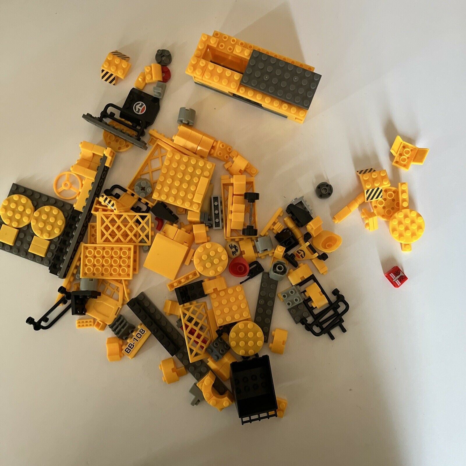 Assorted LEGO Yellow Construction 260g – Retro Unit