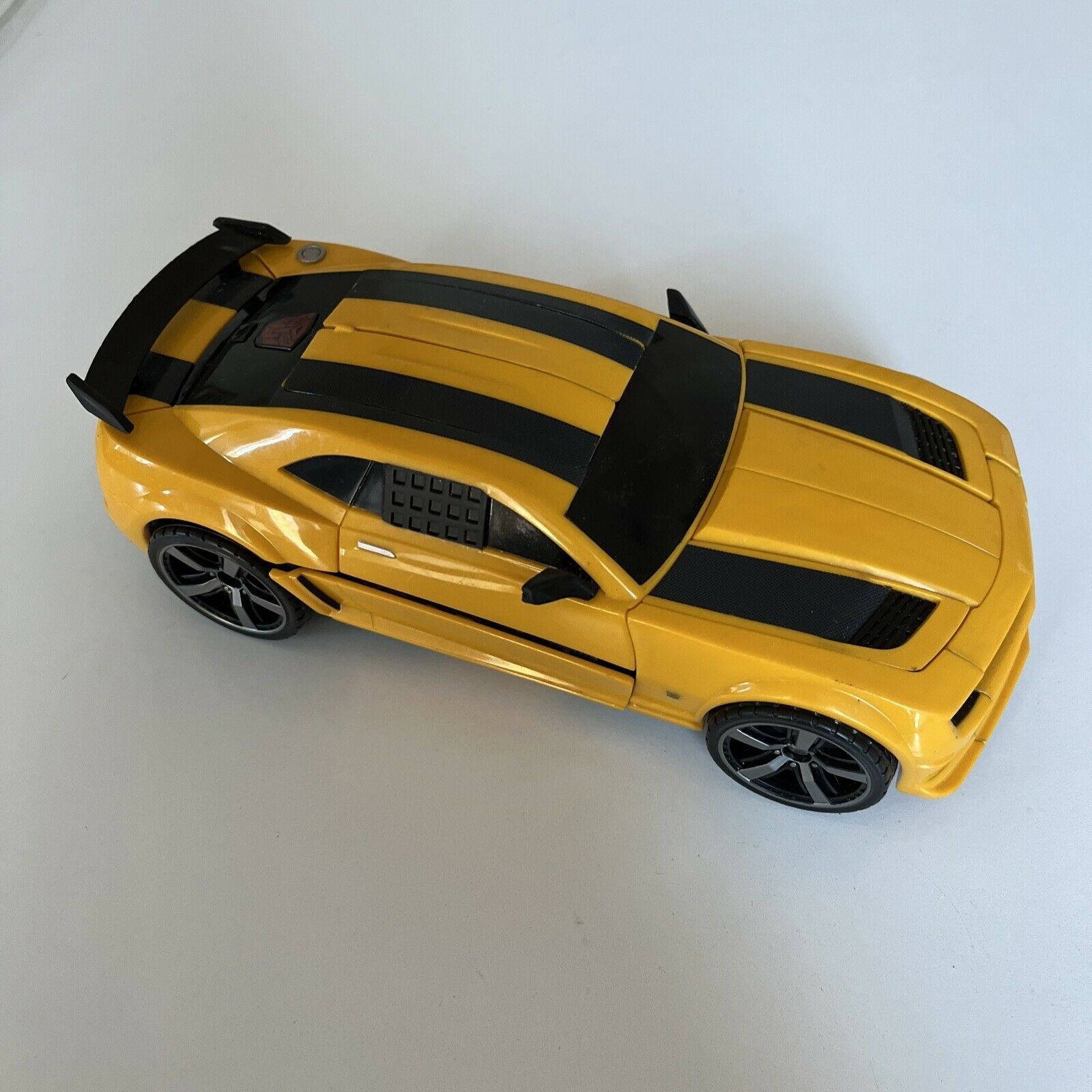 Transformers Movie Bumblebee Hasbro 2010 – Retro Unit