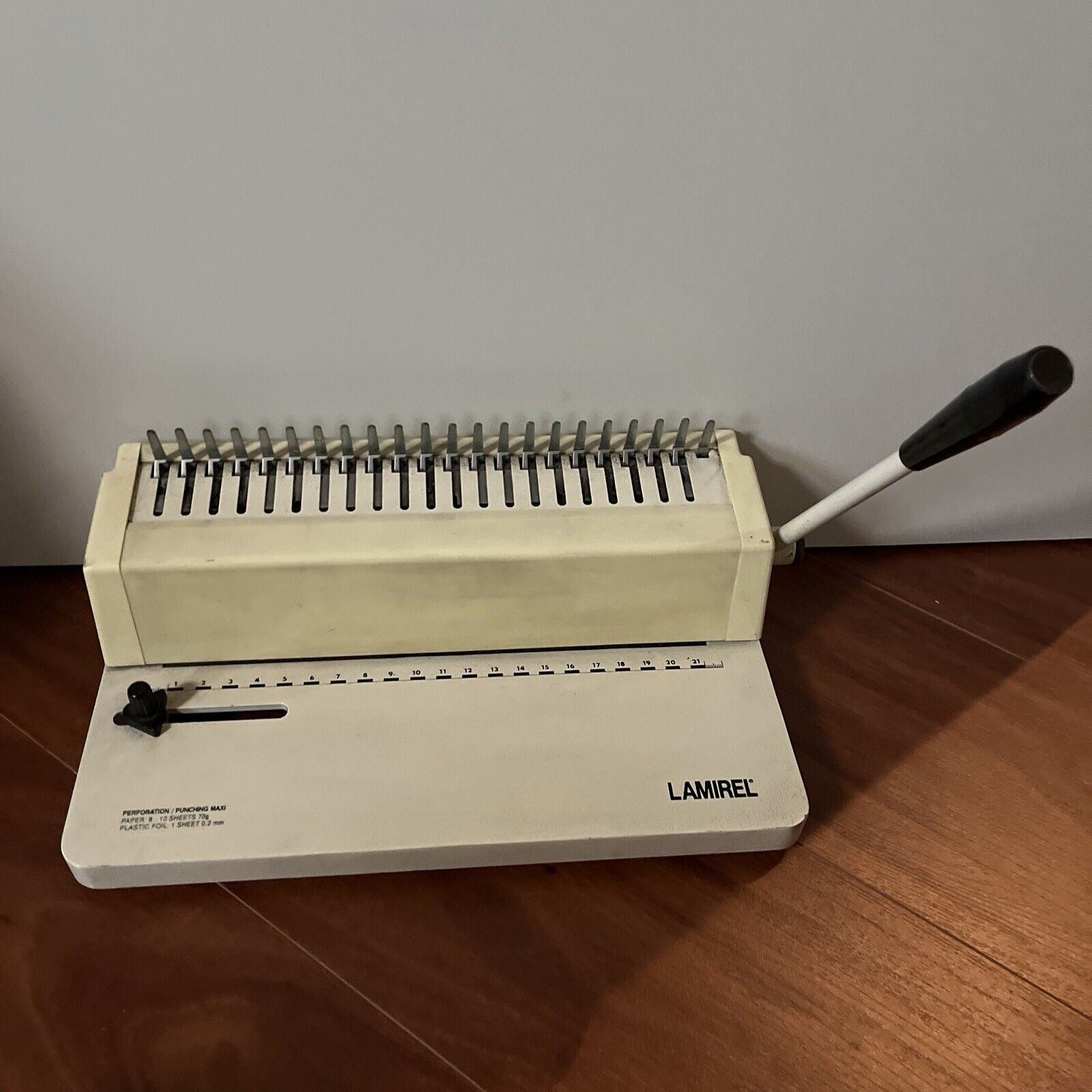 Lamirel Perforation Punching Maxi A4 Comb Binding Machine A4MS with 10 ...