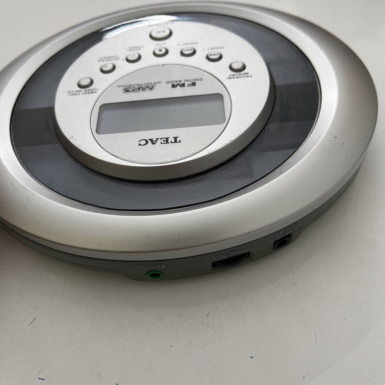 Teac Portable CD/MP3 Player with Tuner - Cd Player Working But Lid Bro ...