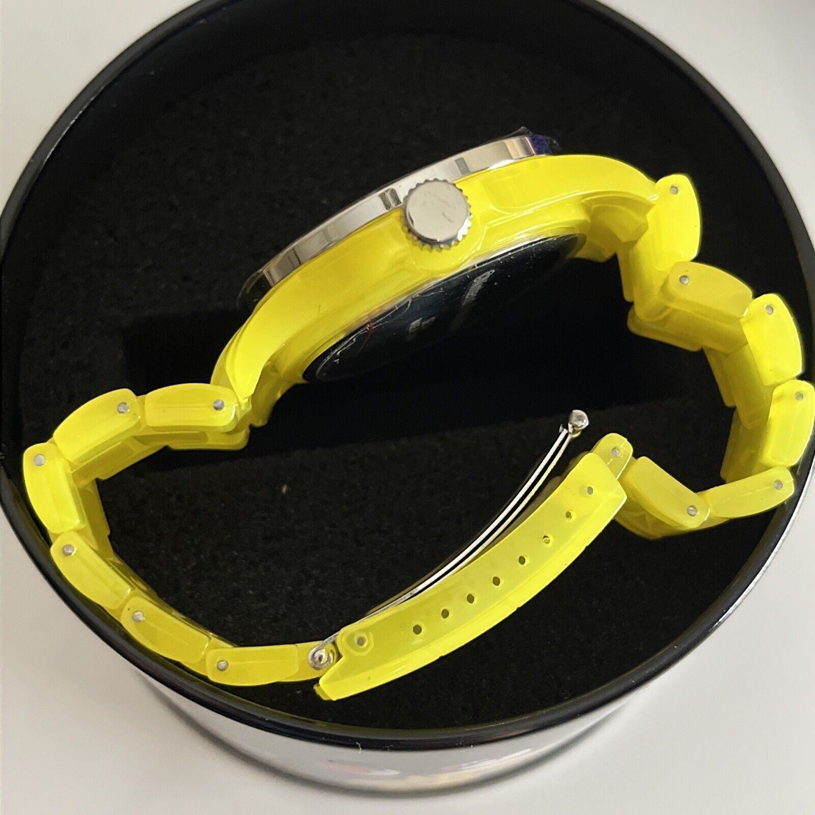 NEW Genuine Official Pokemon Pikachu Yellow Band Watch – Retro Unit