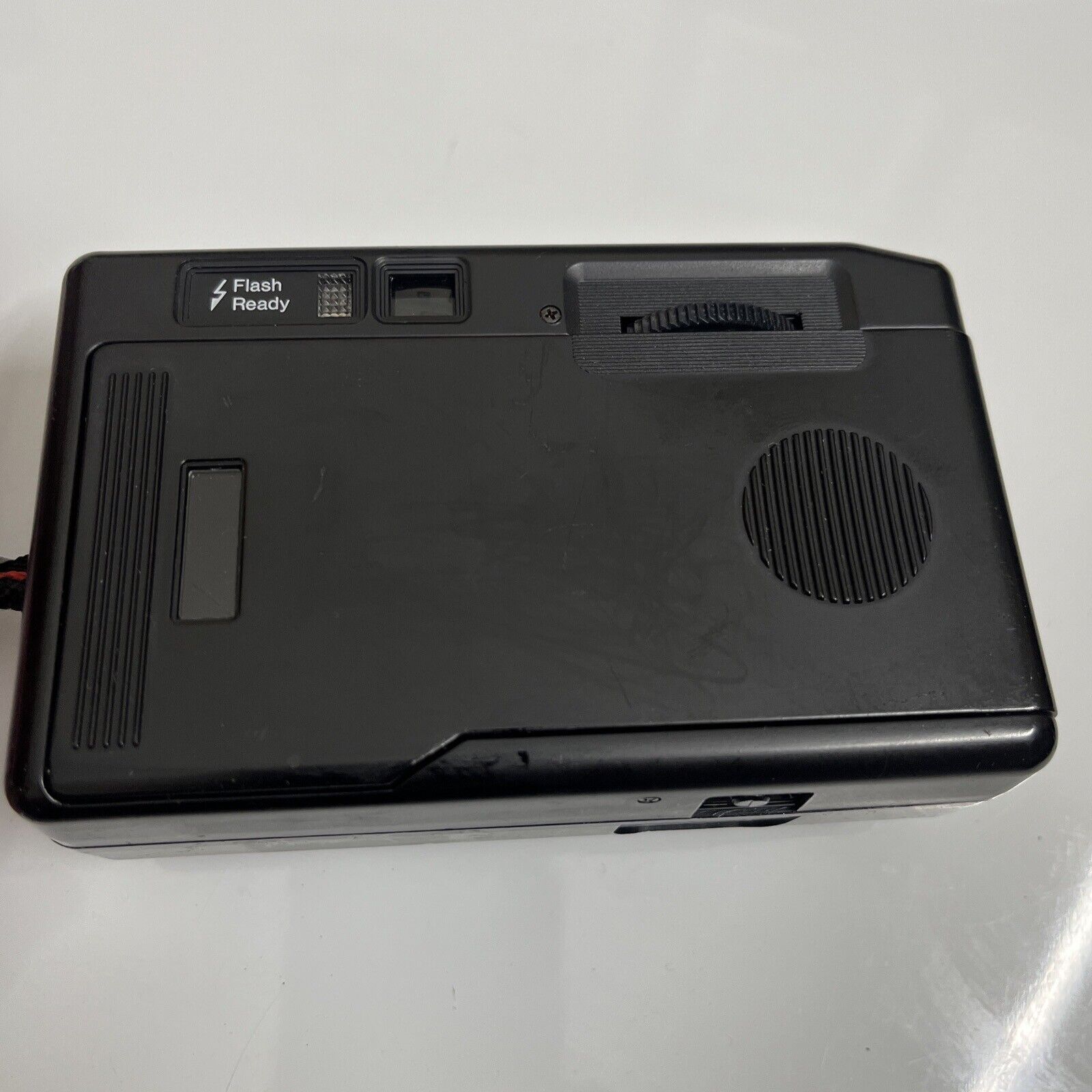 Hanimex 35ES 35mm Point & Shoot Film Camera with Flash – Retro Unit