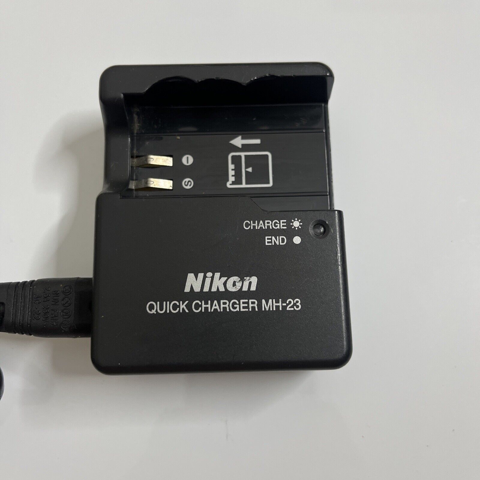 Genuine Nikon Quick Charger MH-23 for EN-EL9a EN-EL9 Batteries – Retro Unit