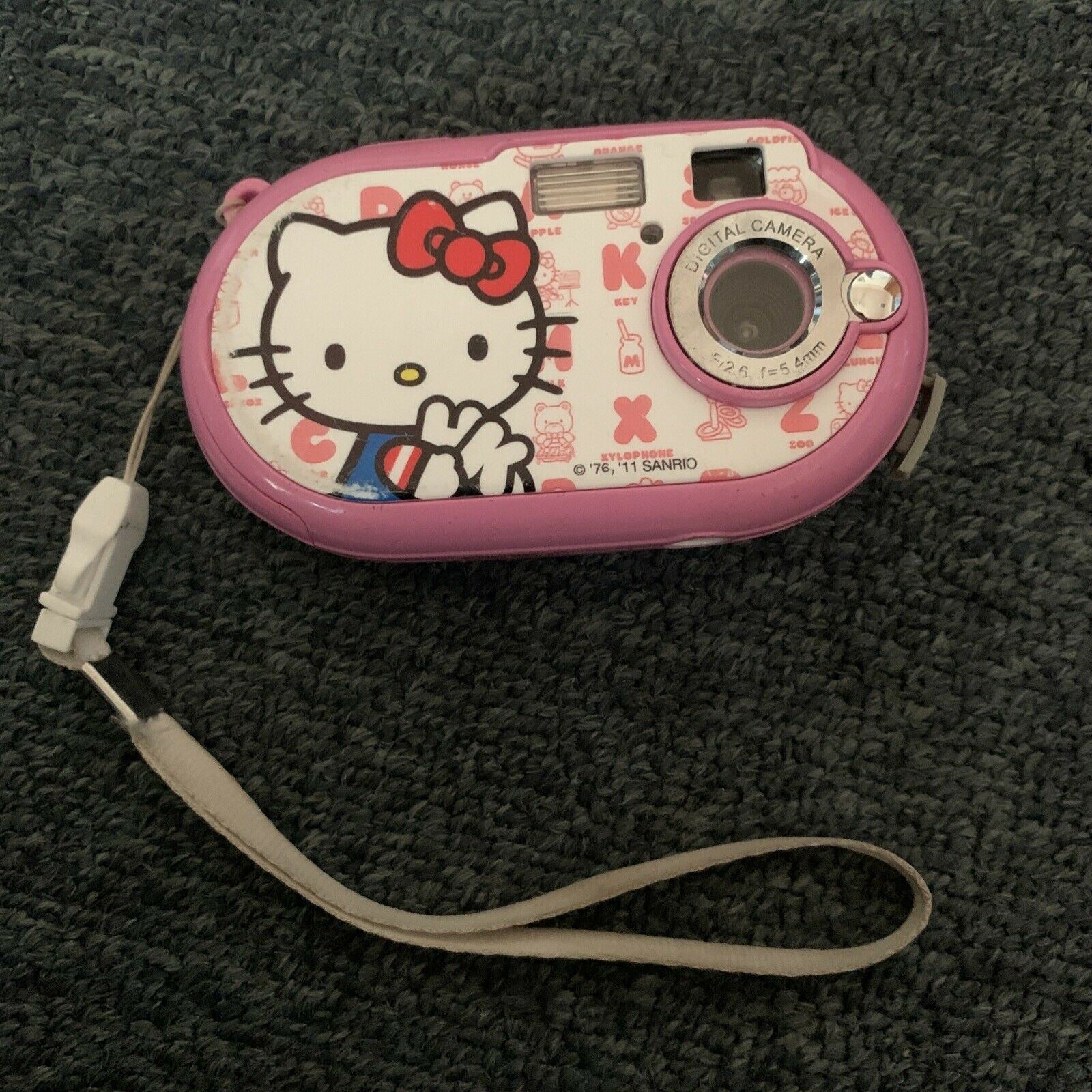 Vintage Hello Kitty Digital Camera 92009 – Retro Unit