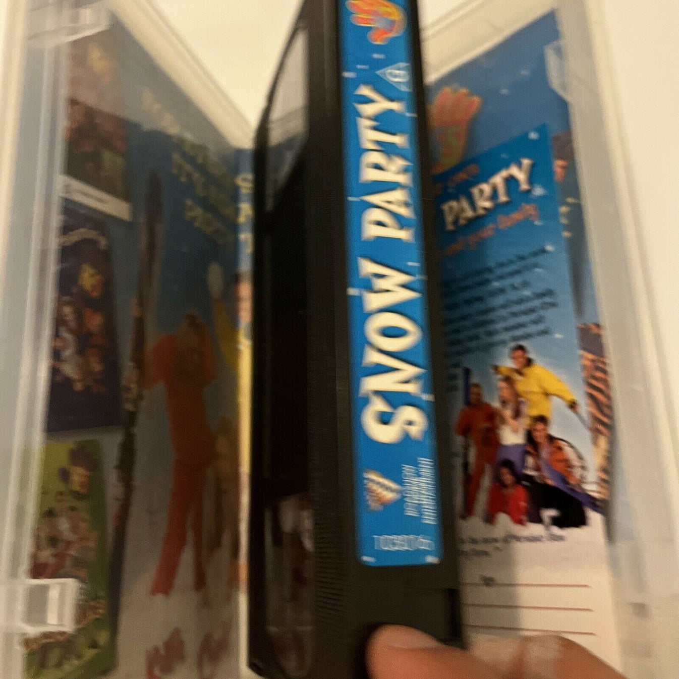 Hi 5 Snow Party / Surfing Safari (VHS, 2003) PAL – Retro Unit
