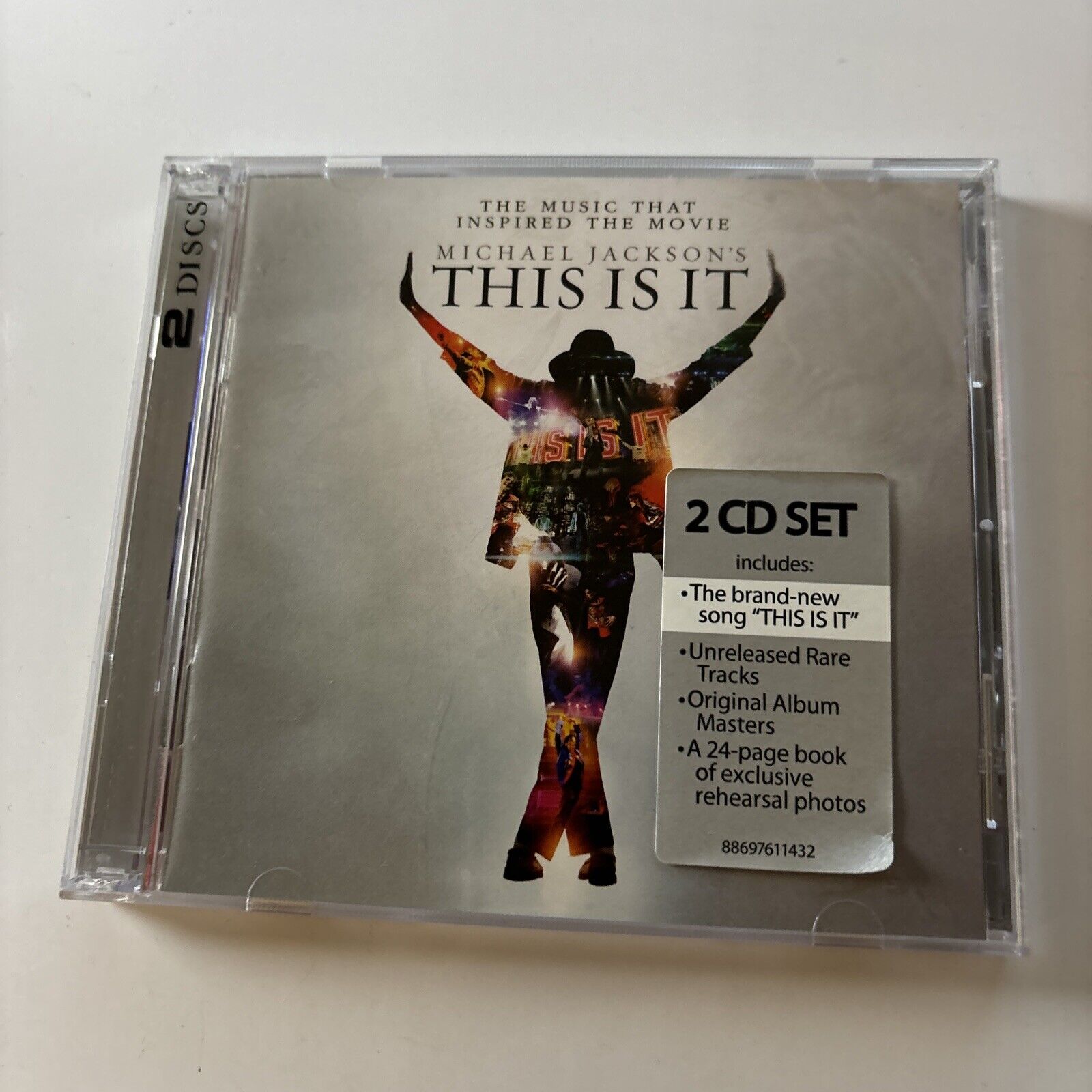 Michael Jackson - Michael Jackson's This Is It (CD, 2009, 2-Disc ...
