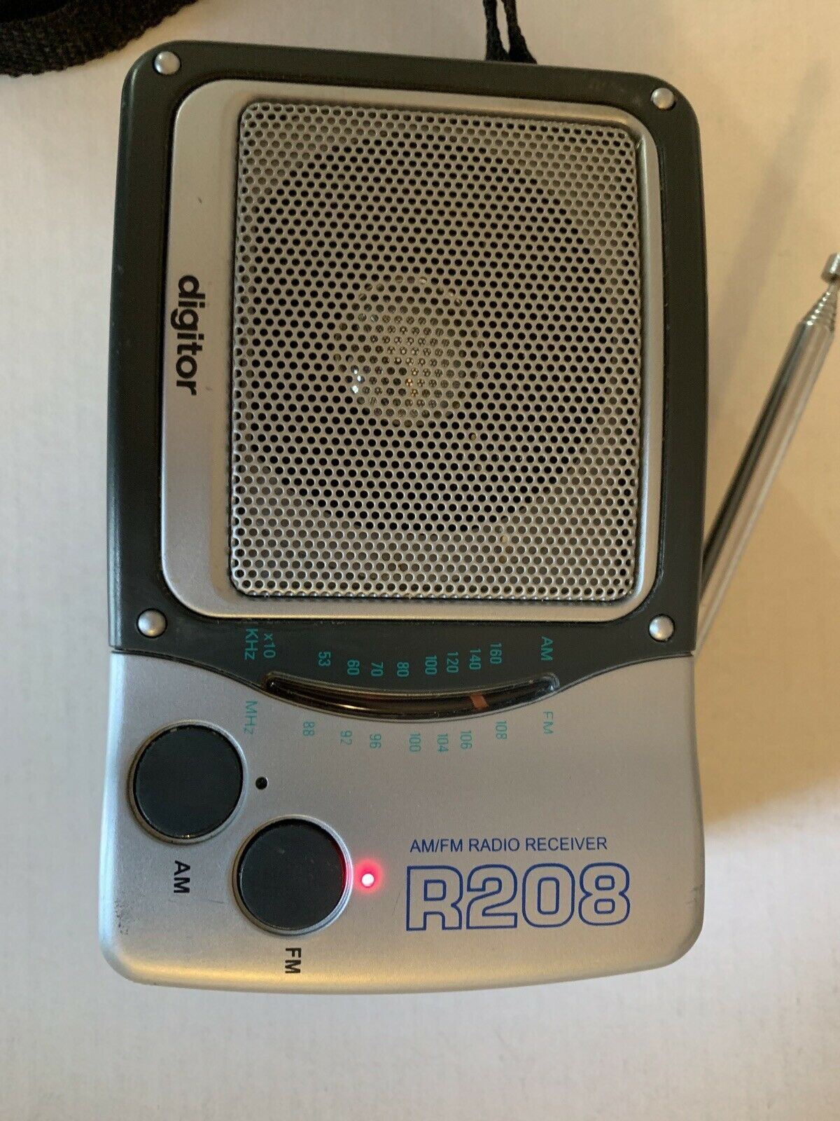 Digitor R208 Long Life AM/FM Portable Radio Speaker – Retro Unit