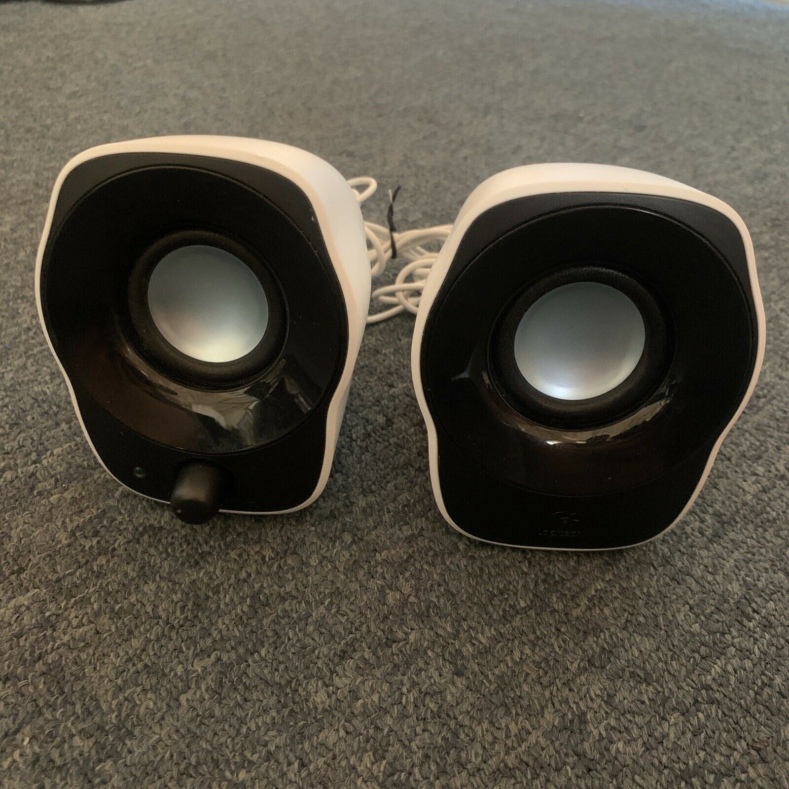 Logitech Z120 USB Powered Portable Speaker System 3.5inch plug - White ...