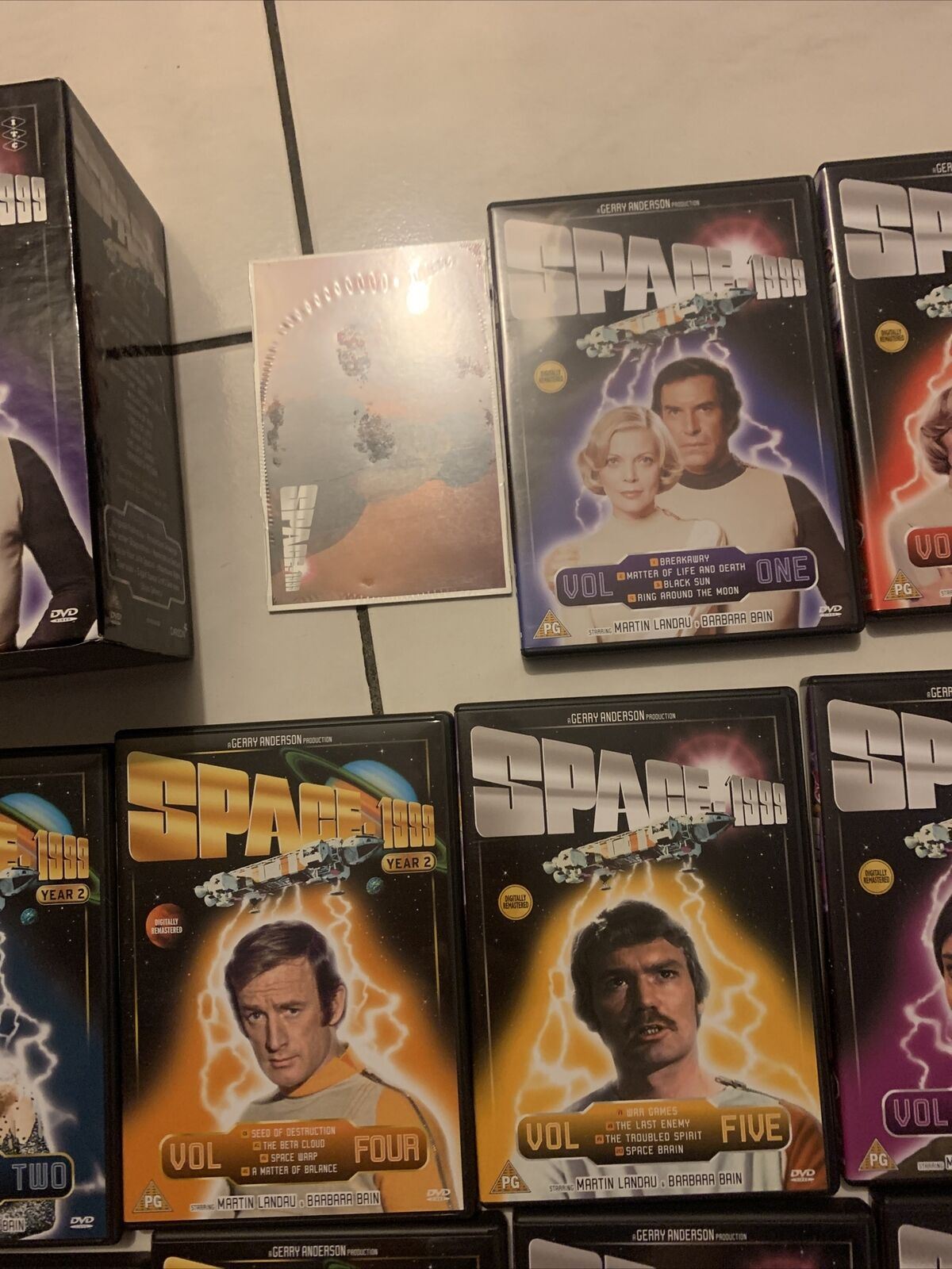 Space 1999 - Complete Series - Digitally Remastered (DVD, 1977) Region ...