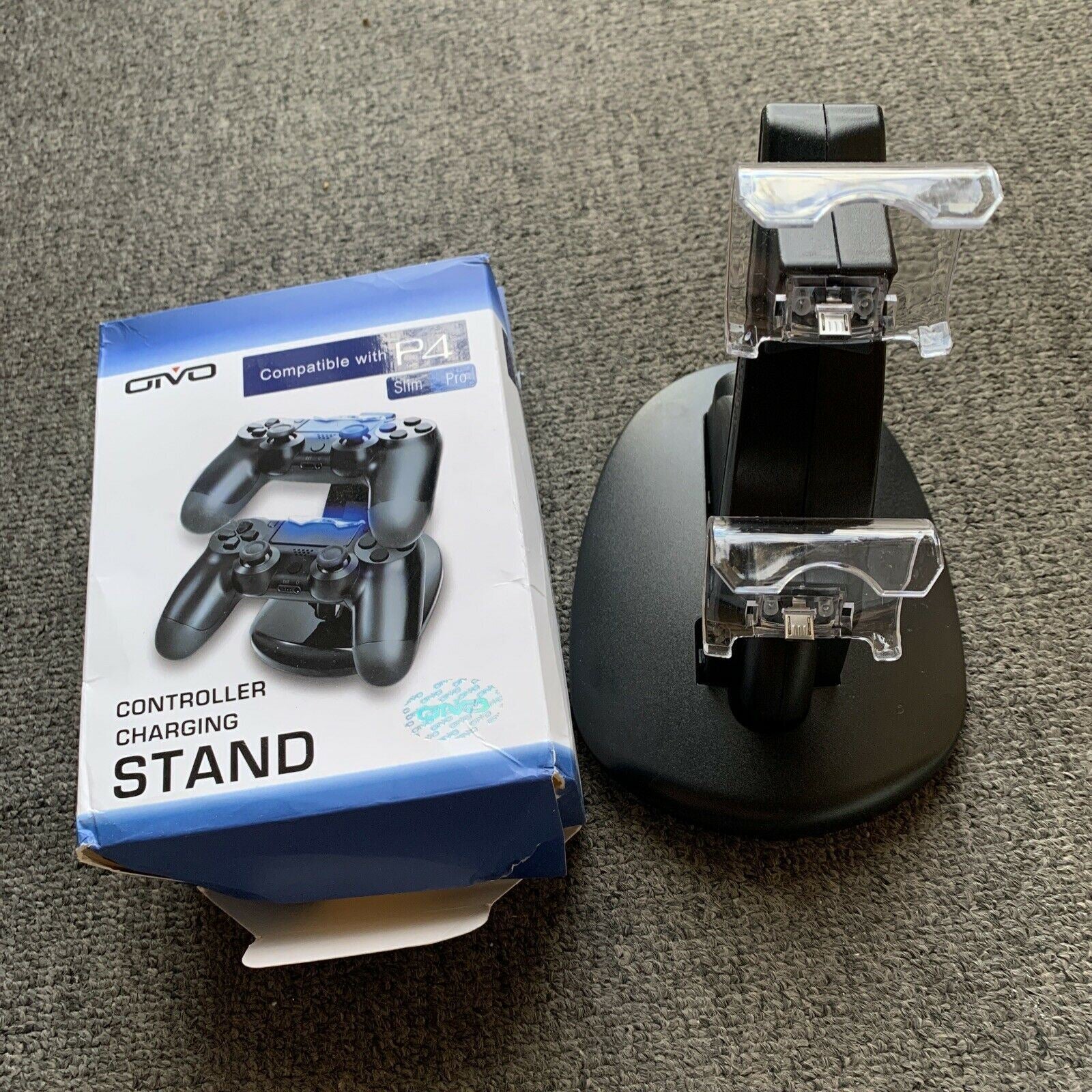 Oivo Controller Charging Stand For PS4 Controller – Retro Unit