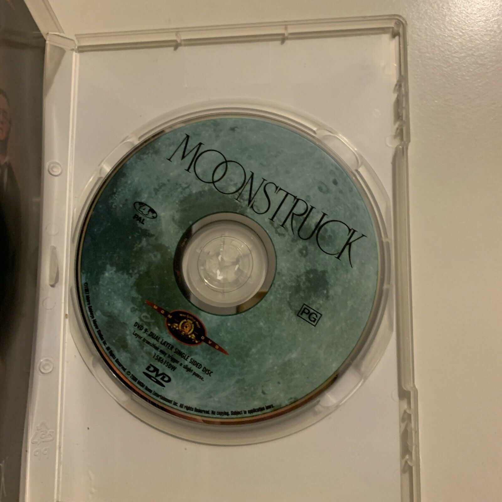 Moonstruck (DVD, 1987) Nicolas Cage, Cher. Region 4 – Retro Unit