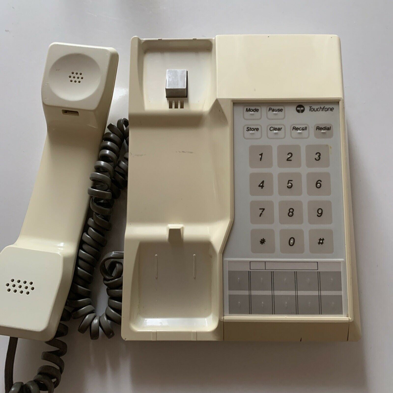 Telecom Touchfone S/I 550/200 Corded Telephone – Retro Unit