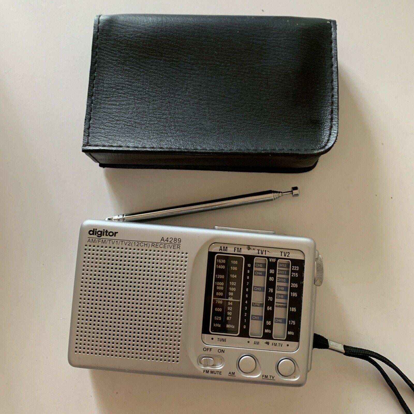 Digitor A4289 Portable AM/FM/TV1/TV2(12Ch) Radio Receiver – Retro Unit