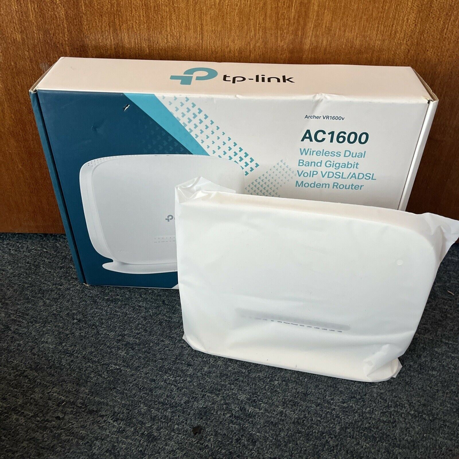 TP-LINK Archer VR1600v VDSL/ADSL VoIP Wireless Modem Router *Opened Ne ...