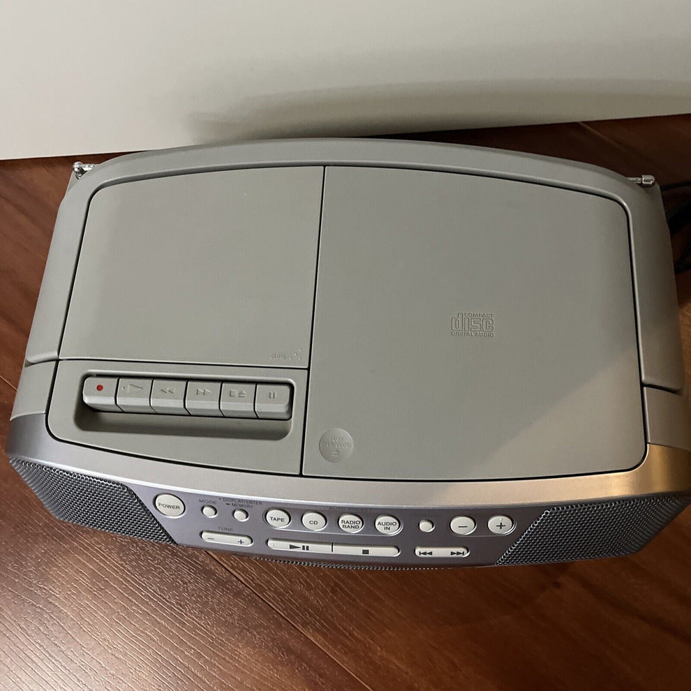 Sony CFD-S05 CD AM/FM Radio Cassette Recorder Boombox Portable – Retro Unit