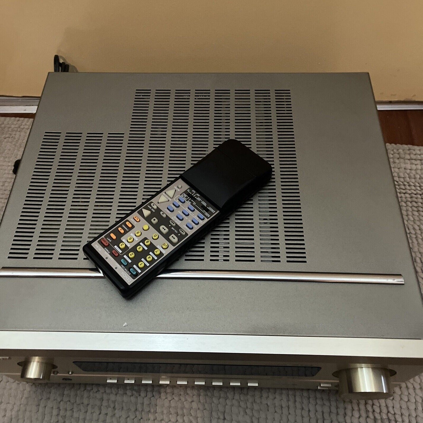 DENON AVR-2802 Surround Receiver with Remote *No Speakers* – Retro Unit