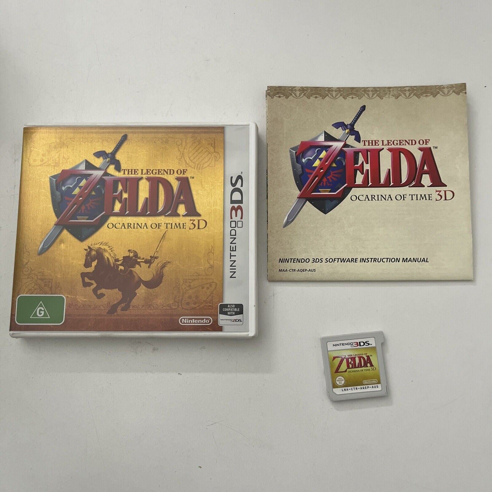 The Legend of Zelda: Ocarina of Time 3D (Nintendo 3DS, 2011) with Manu ...