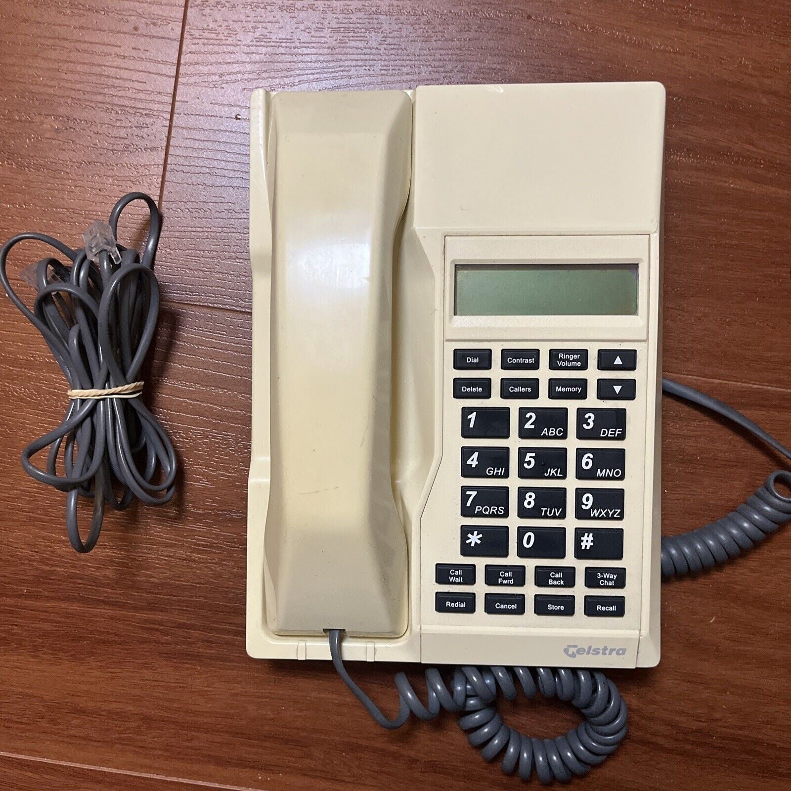 Telstra CMD Touchfone Corded Telephone – Retro Unit