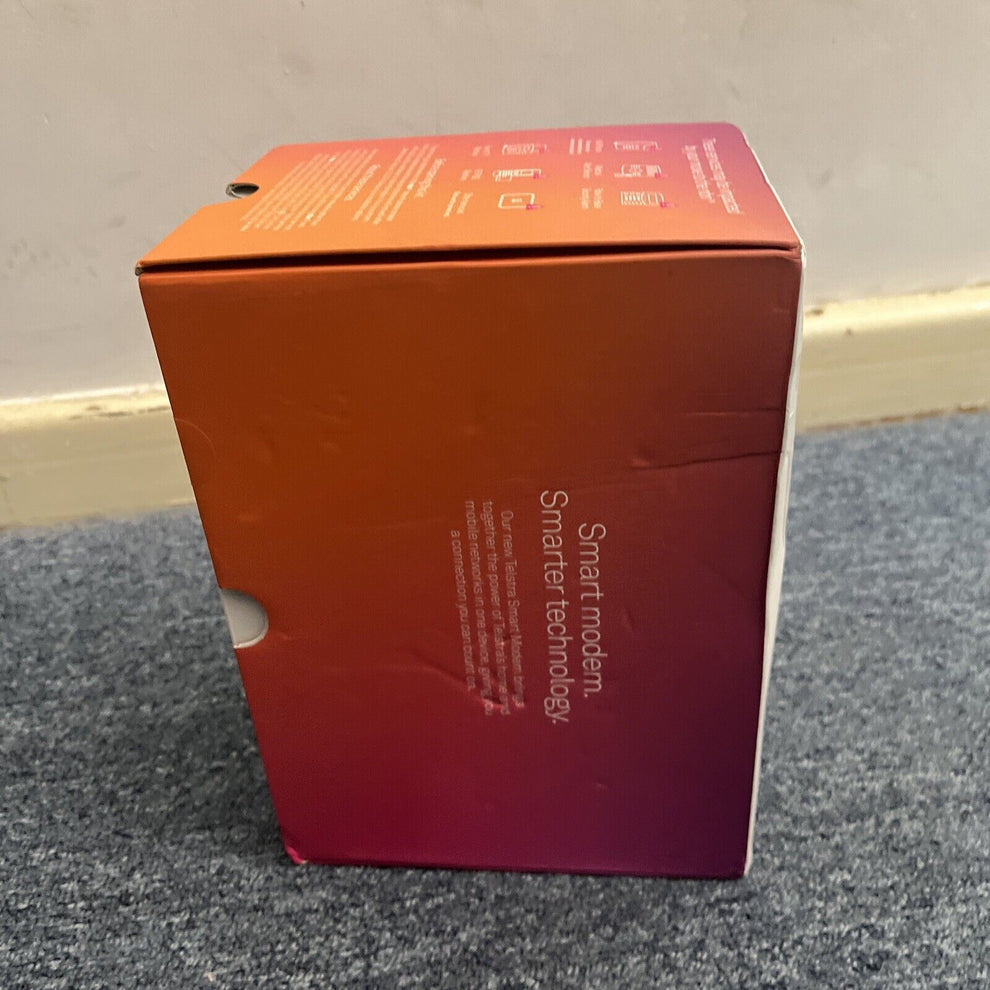 Telstra LH1000 600 Mbps 4-Port Wi-Fi Hotspot Modem – Retro Unit