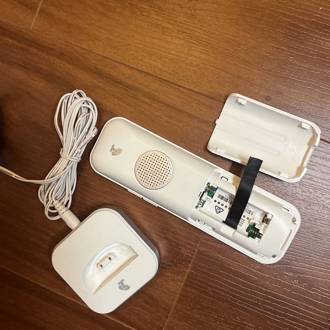 Telstra Technicolor Cordless Handset Phone with Charger TH89 *No Batte ...