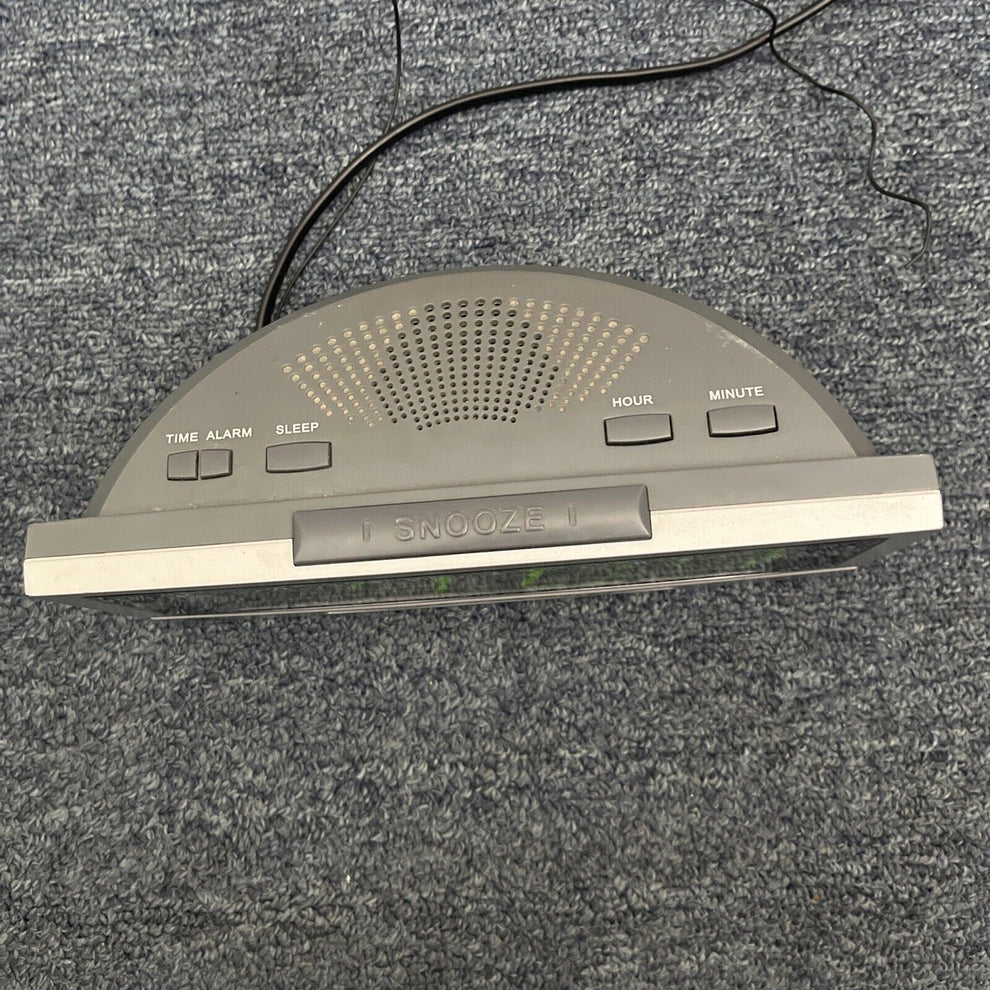 Dick Smith Big LED Alarm Clock AM FM Radio A4385 – Retro Unit