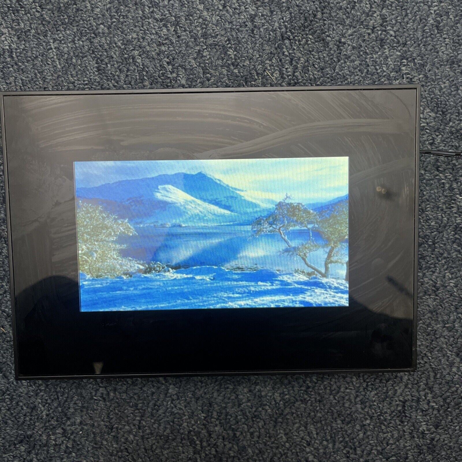 Digital Photo Frame 7" – Retro Unit