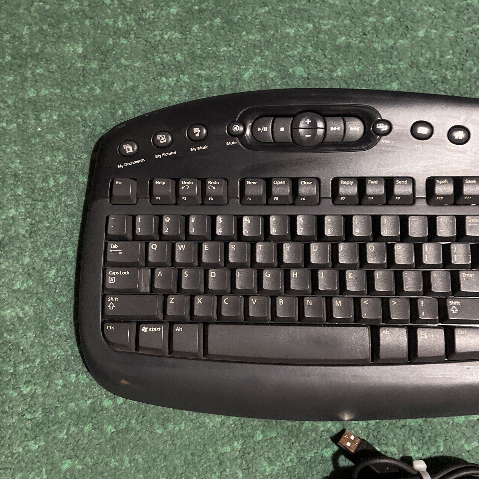 Microsoft Wireless Multimedia Keyboard 1.1 and Mouse Model 1025 – Retro ...
