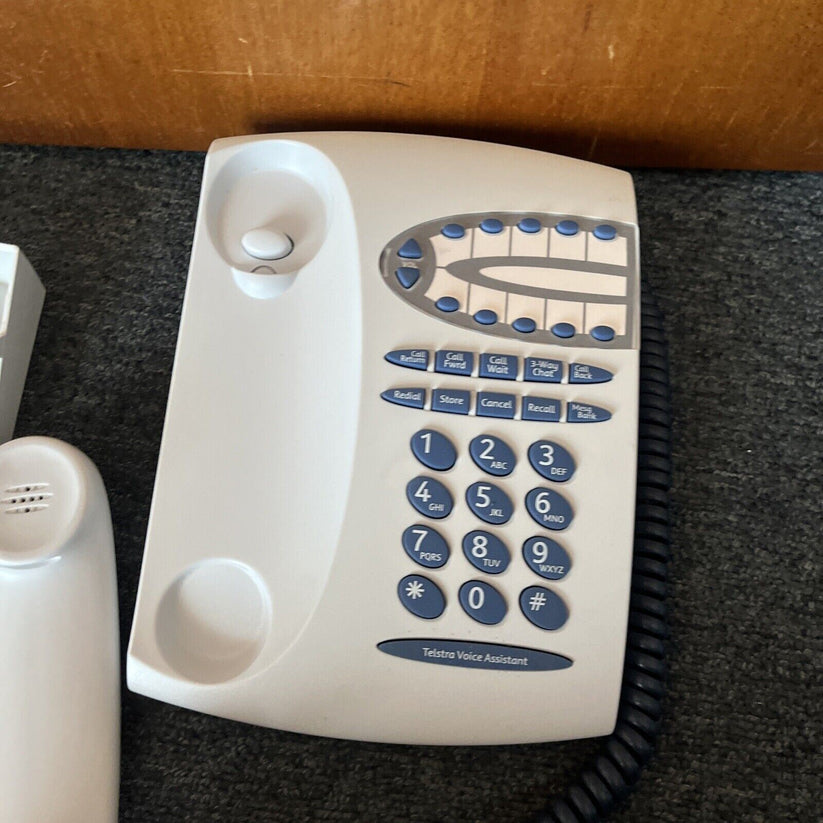Telstra T1000S Landline Corded Telephone with Wall Mount – Retro Unit