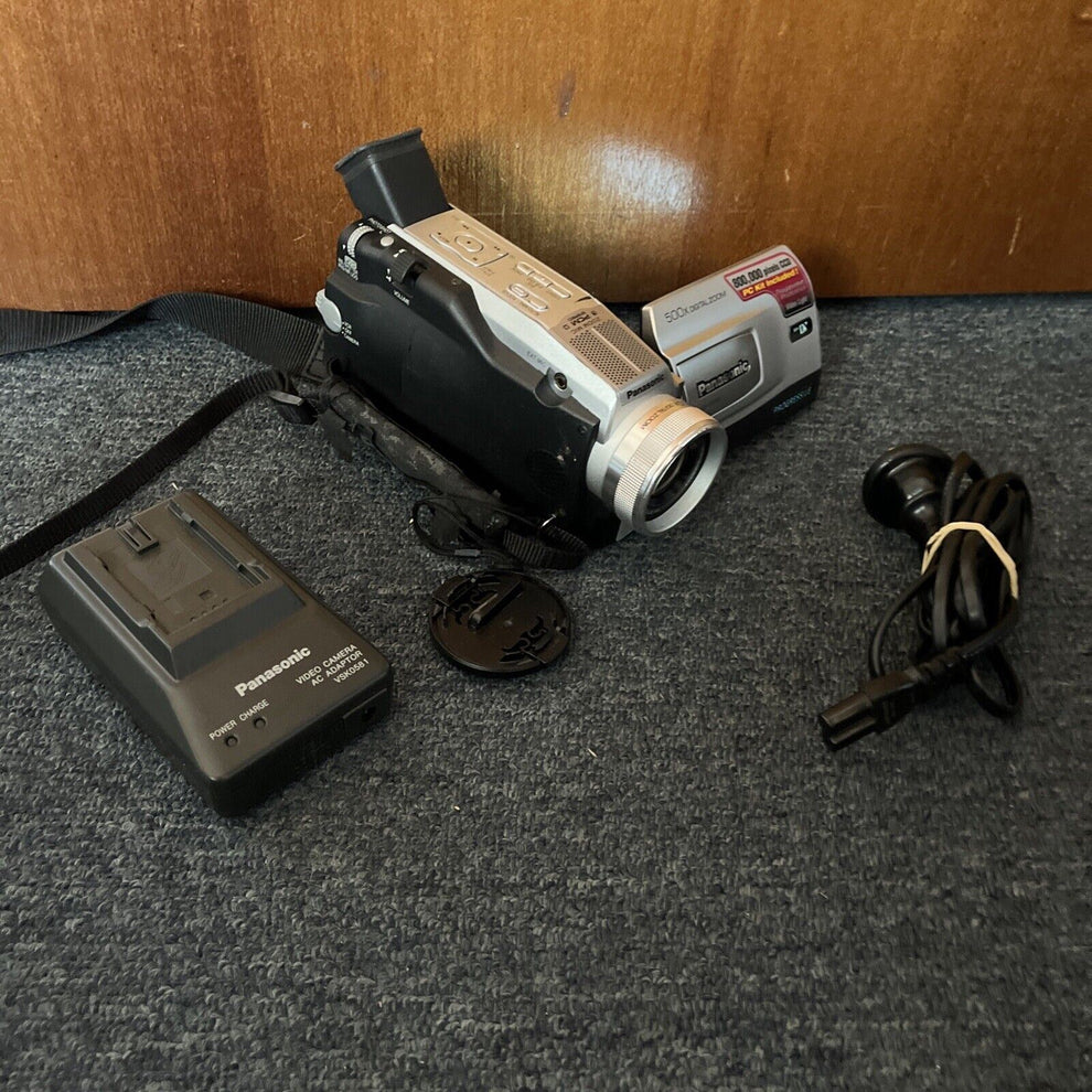 Panasonic NV-DS30 MiniDV Video Camcorder – Retro Unit