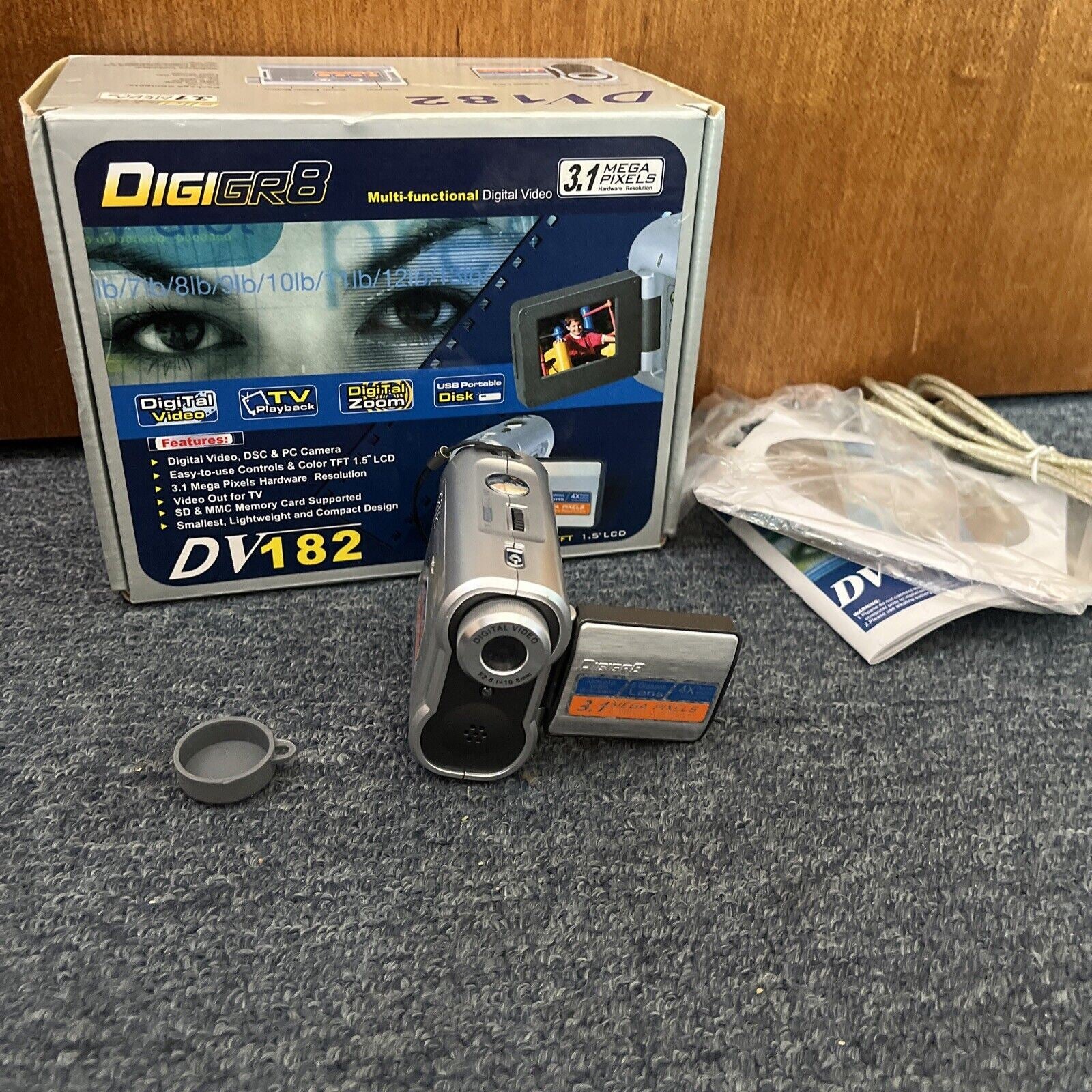 Digigr8 DV182 Digital Camcorder 3.1MP SD – Retro Unit