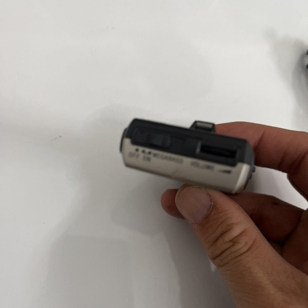 Vintage Sony Walkman Model SRF-S84 Pocket Portable AM/FM Stereo Radio ...