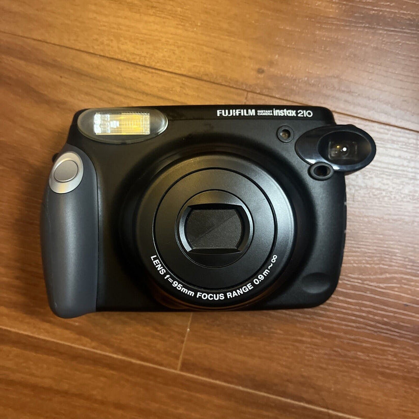 Fujifilm instax 210 Instant Film Camera – Retro Unit