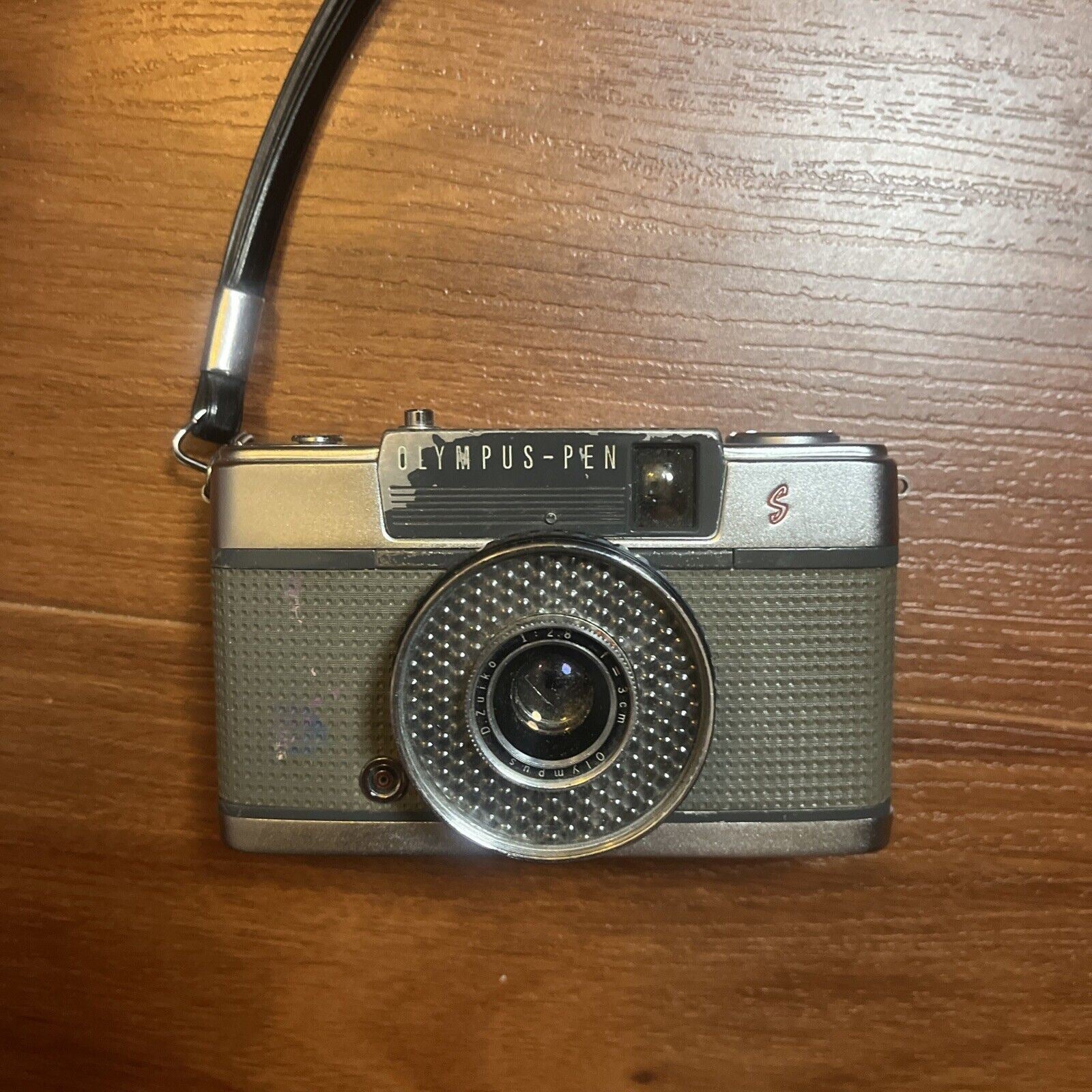 Olympus Pen-EE Film Camera *Untested* – Retro Unit
