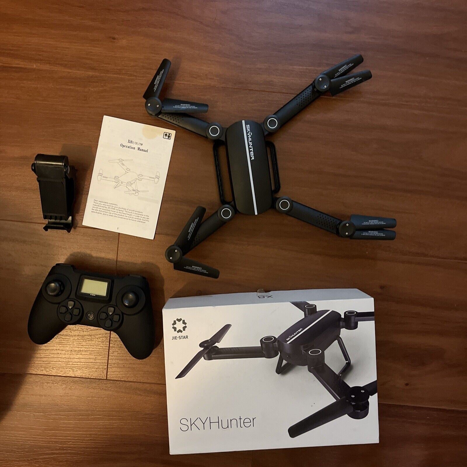 Skyhunter X8T Quadcopter Drone – Retro Unit