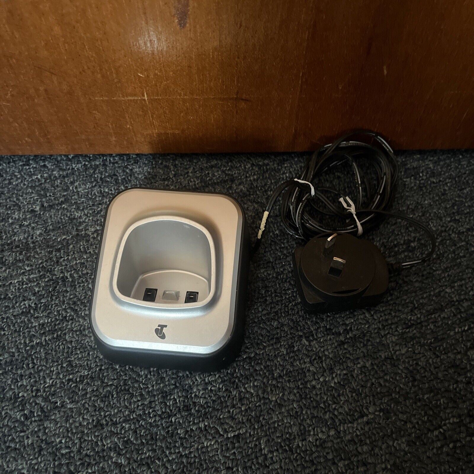 Telstra 9200/9200a Extension Charger & AC adaptor – Retro Unit