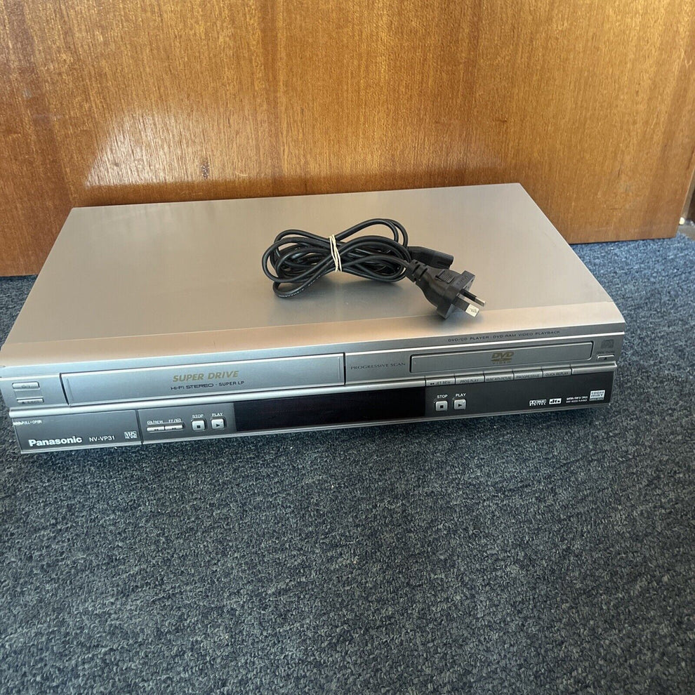 Panasonic NV-VP31 DVD Player Recorder VHS PAL/NTSC Playback *No remote ...