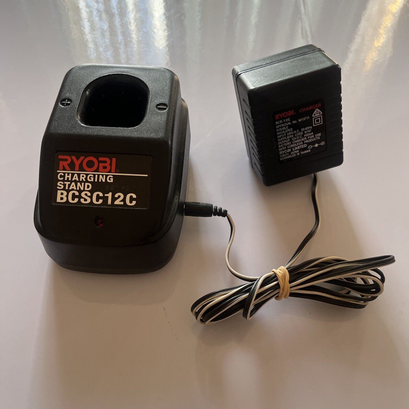 Ryobi Charging Stand BCSC12C with AC Adaptor – Retro Unit