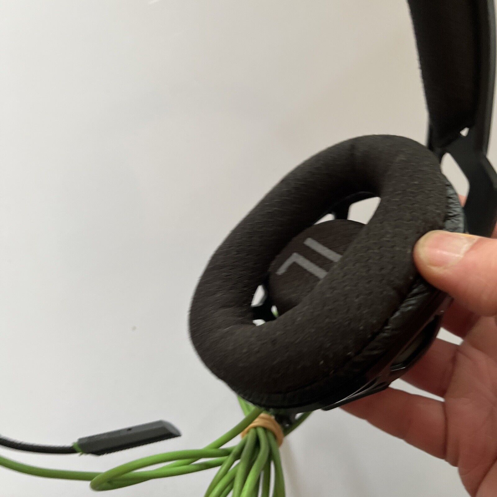 Plantronics Rig 400 Gaming Wired Headphones – Retro Unit