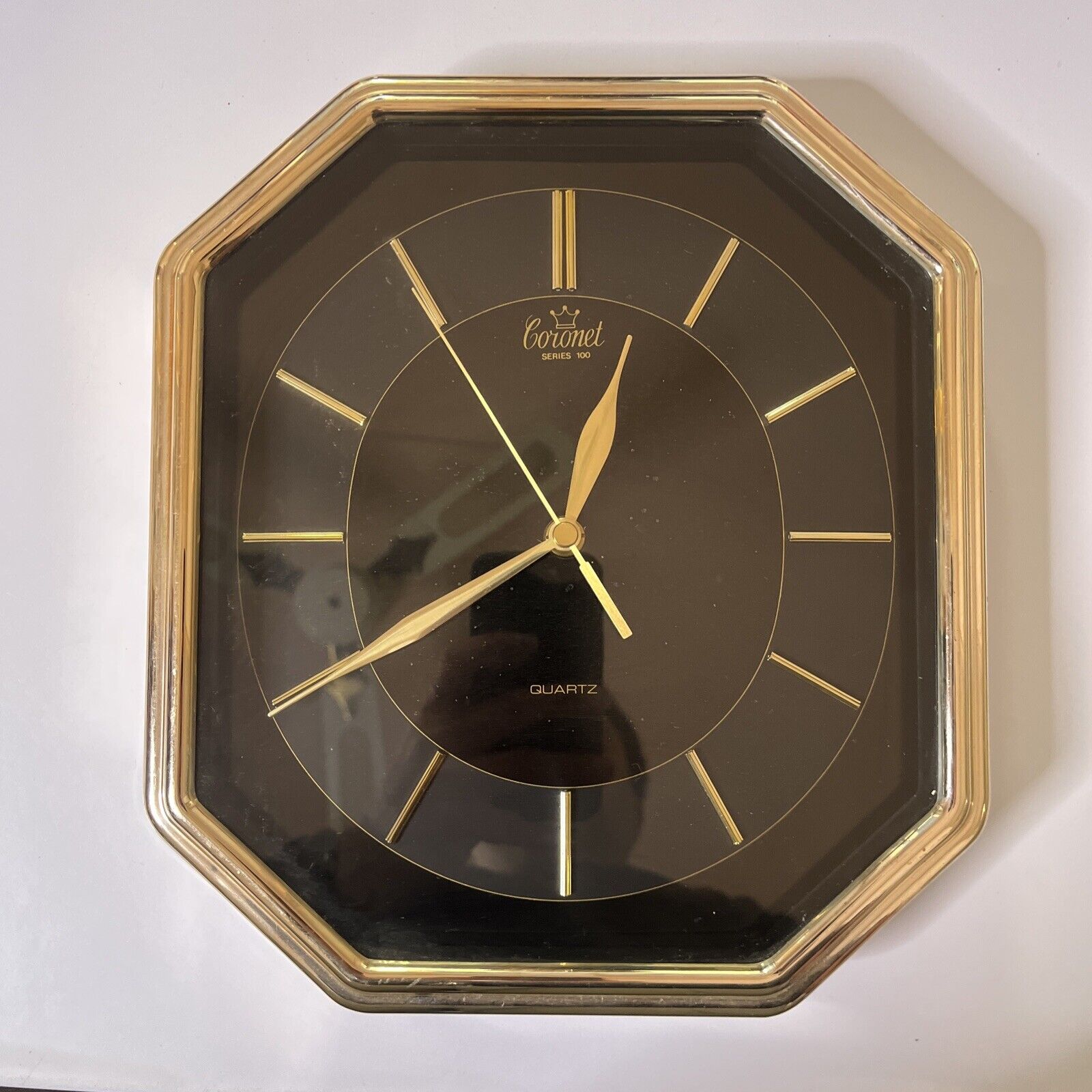 Coronet Series 100 Wall Clock Quartz – Retro Unit