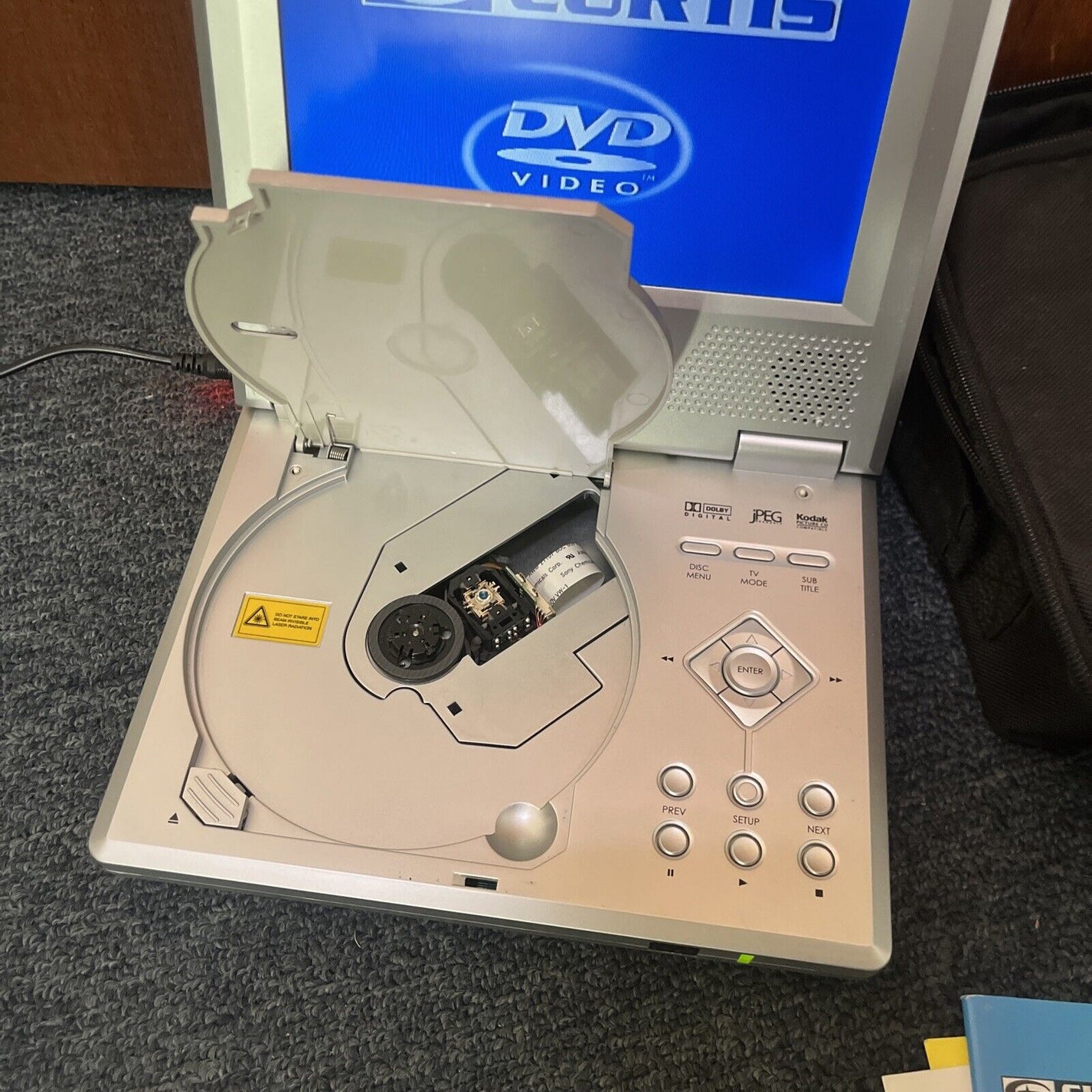 Curtis 7" Portable LCD DVD Player DVD8017 With Rechargeable Battery ...
