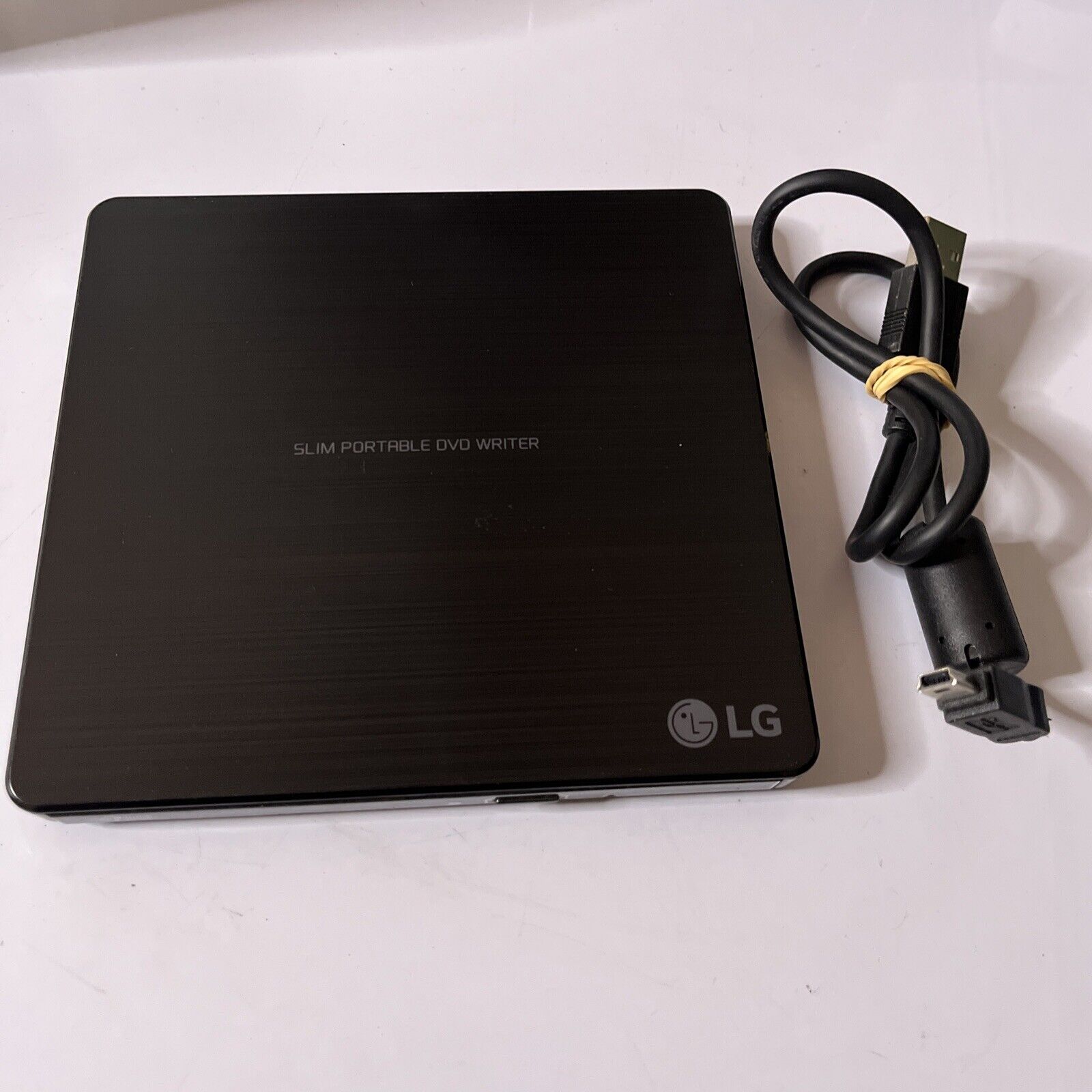 LG Slim Potable DVD Writer External Drive GP60NB50 8x Write 24x Read ...