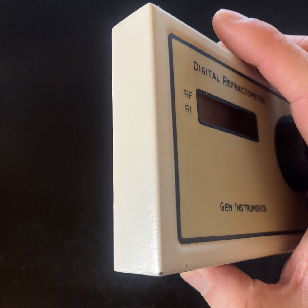 Gem Instruments: Digital Refractometer – Retro Unit