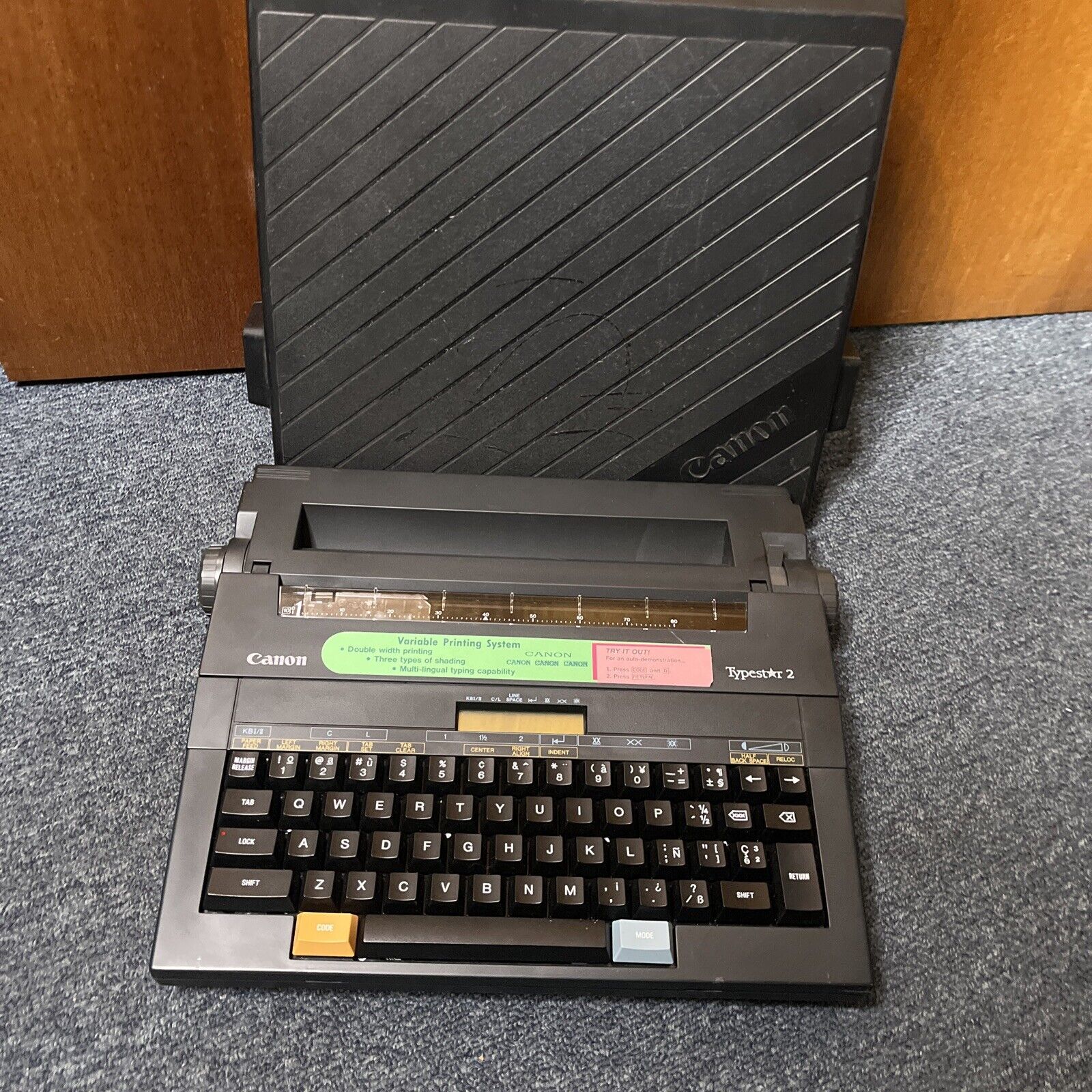 Canon Typestar 2 Electronic Typewriter *Doesn't Work - For Parts Or Re ...