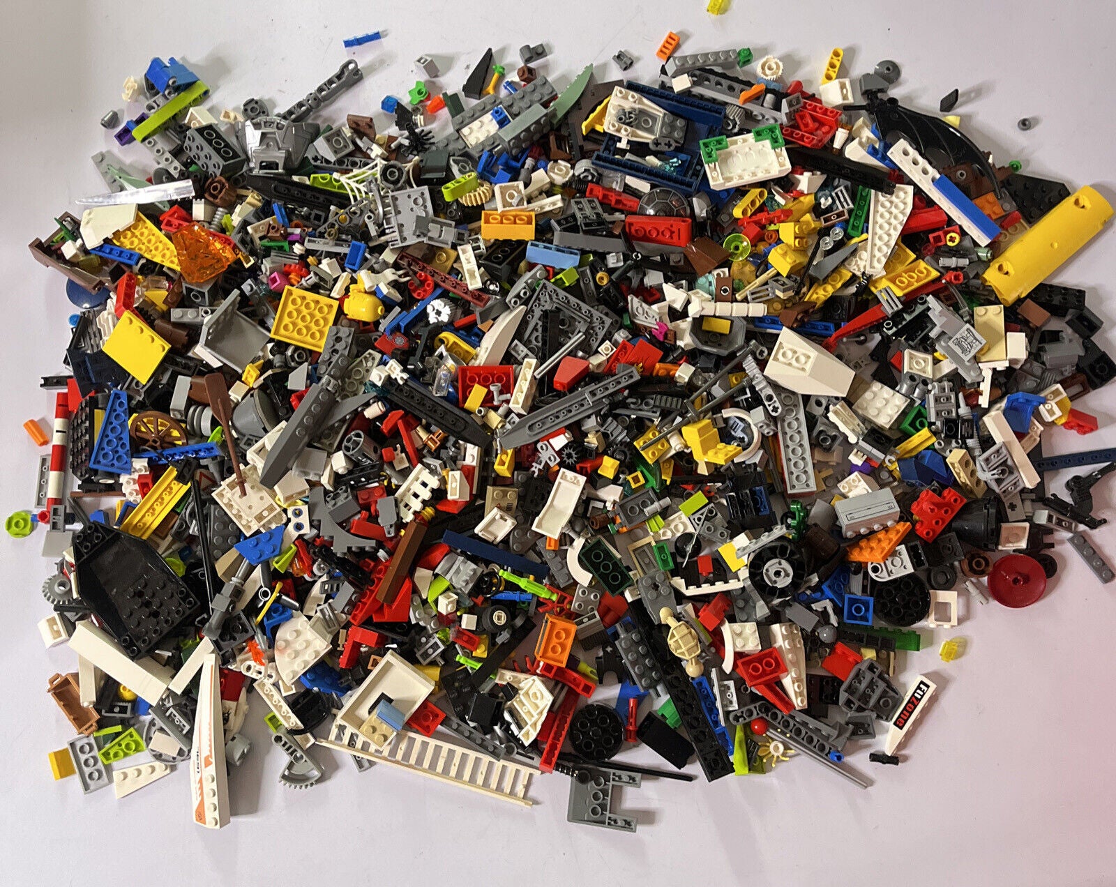 Genuine Lego 1.6kg Bulk Lot Bundle Technic Police Bricks Parts – Retro Unit