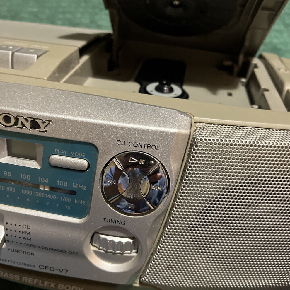 Sony CD Tape AM/FM Radio Cassette Recorder Boombox CFD-V7 – Retro Unit