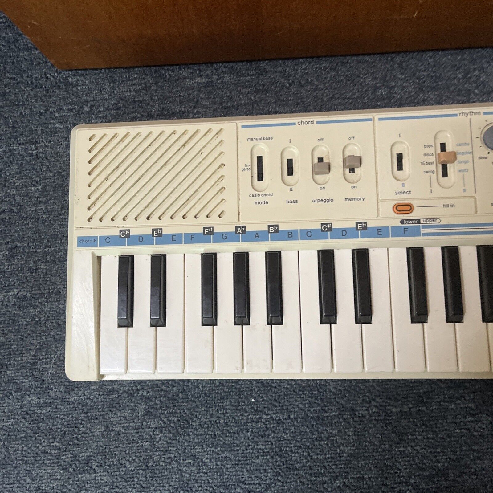 Casio Casiotone MT-45 Electronic Keyboard – Retro Unit